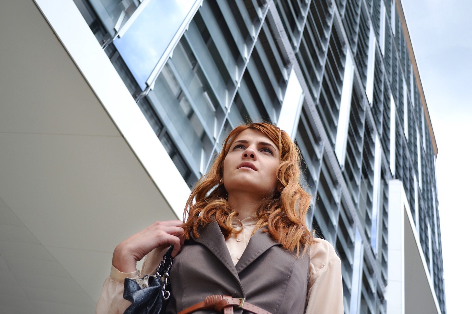 Single Women Still Face a Depressing Trade-Off Between Ambition and ...