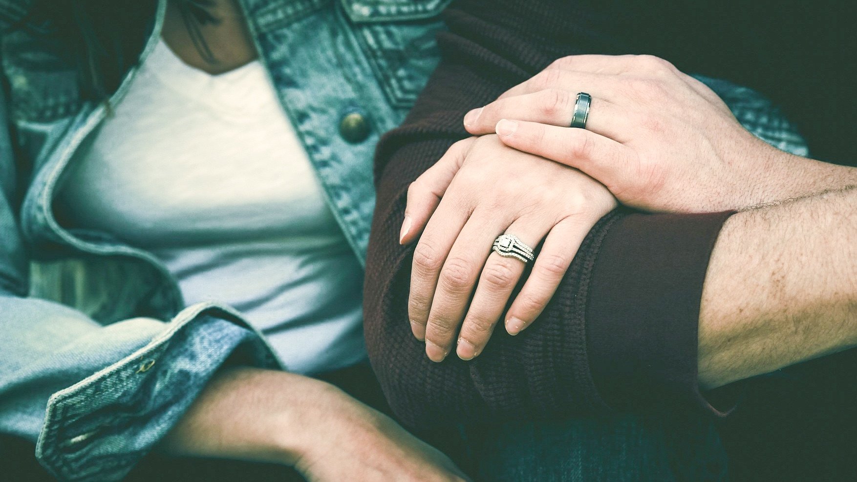 How to comfort someone going through tough times - Thrive Global