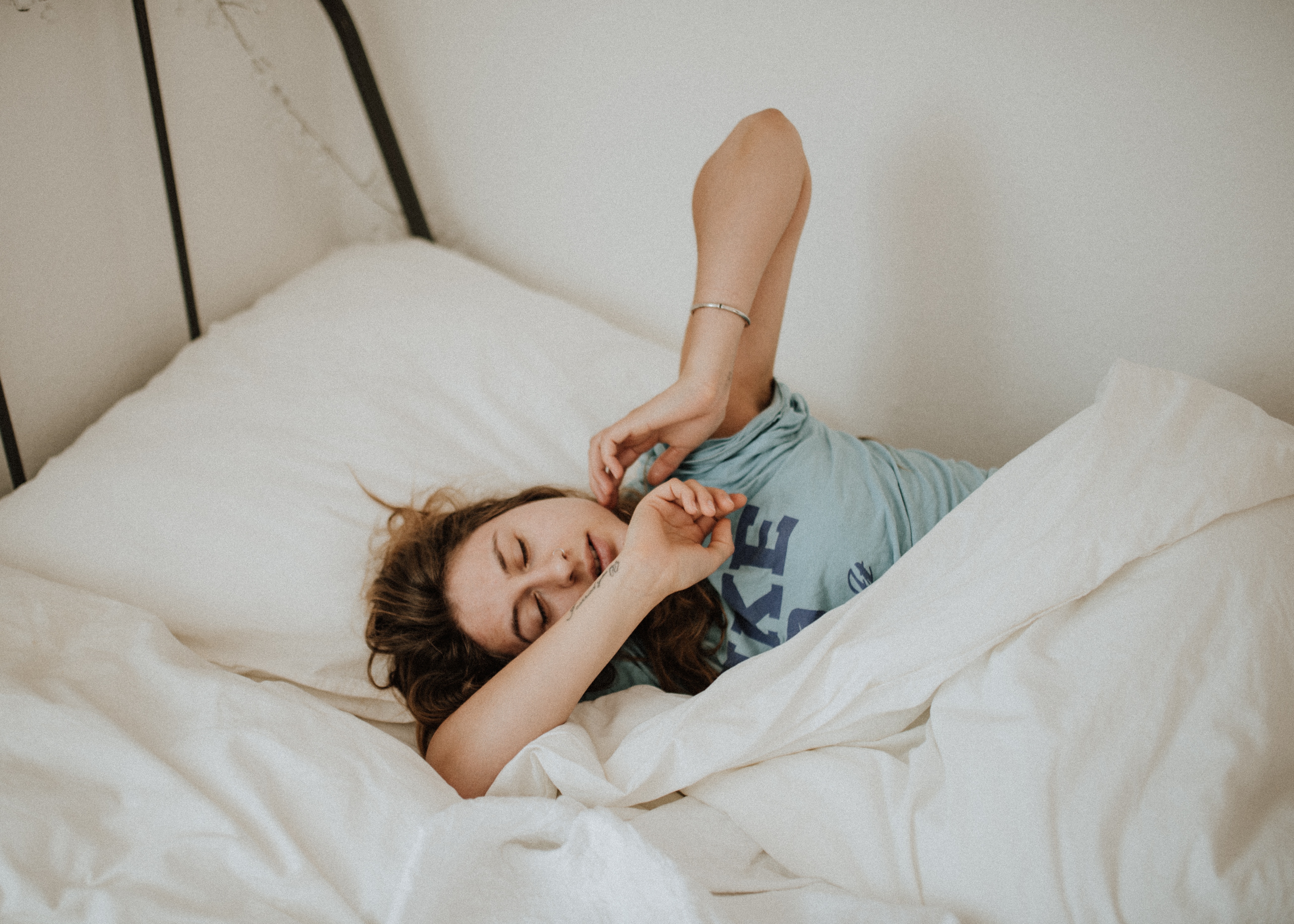 10 Tips for Dealing with Pregnancy Insomnia - Thrive Global