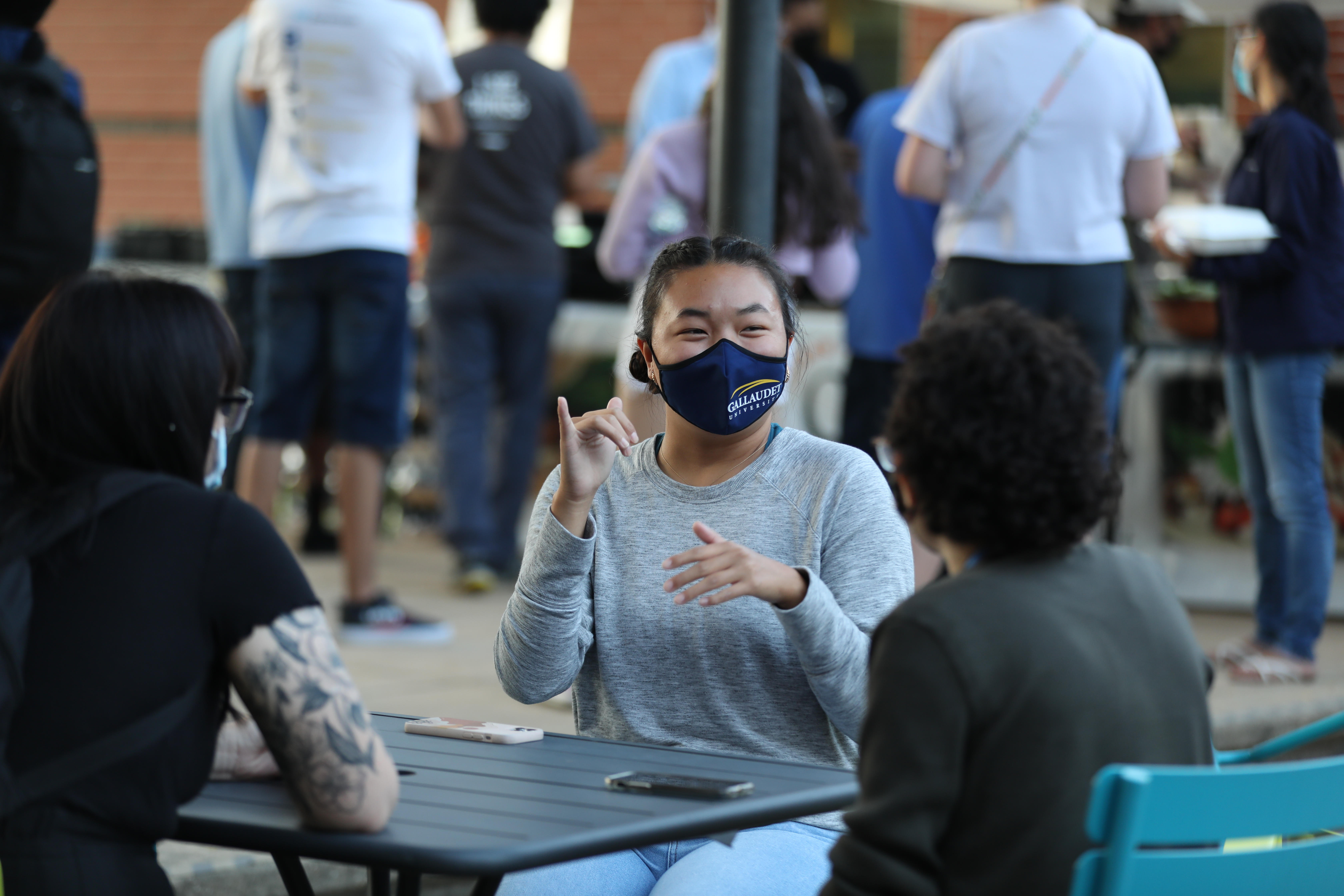 The Power of Sign Language to Create a More Connected and Inclusive ...