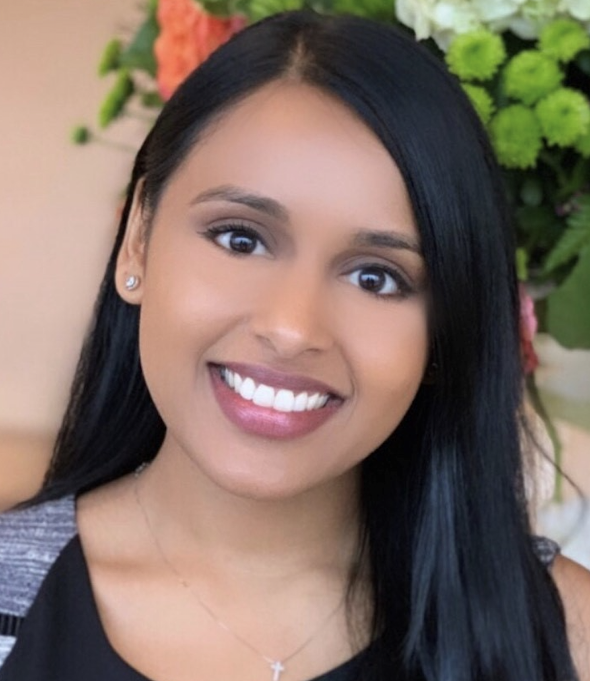 Why Samantha Ishak Swaps Social Media for a Good Book - Thrive Global