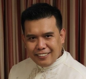 How Mark Stephen Tan Is Eating Healthier at the Office - Thrive Global