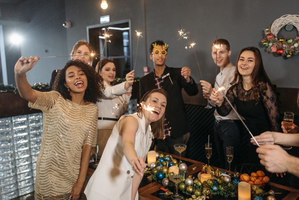 12 Tips for The Perfect Employee Holiday Schedule - Thrive Global