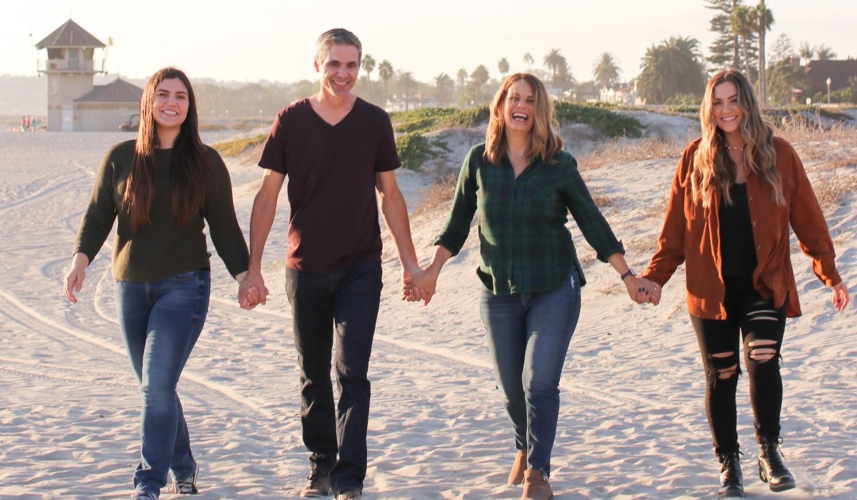 California Woman Helps Abused Children on Road to Recovery - Thrive Global