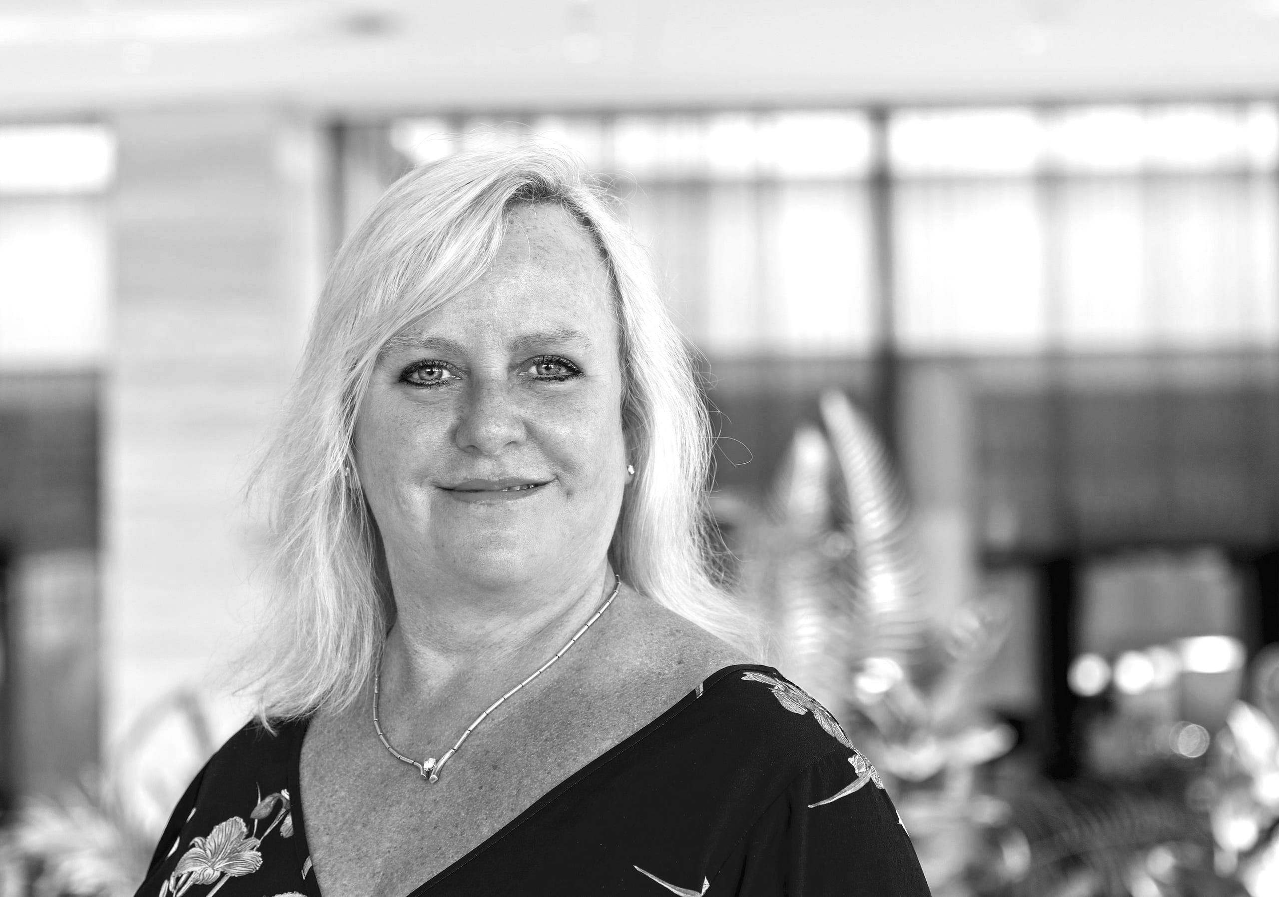 Dr. Lynda Folan On How We Need To Adjust To The Future Of Work - Thrive Global